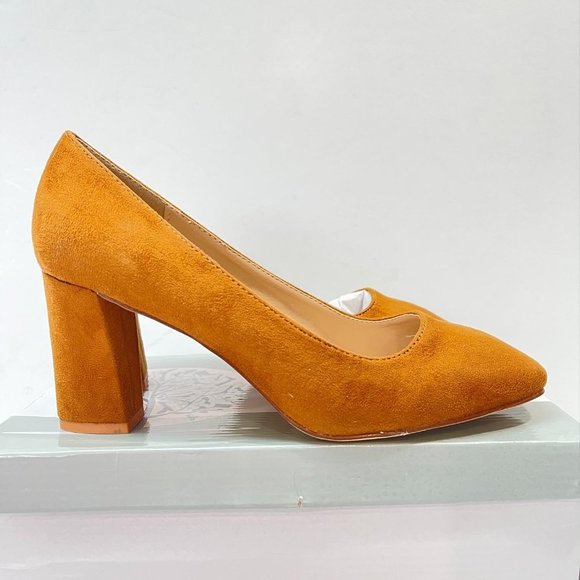 Weeboo | Shoes | New Weeboo Shoes Mandy Faux Suede Square Toe Chu ...